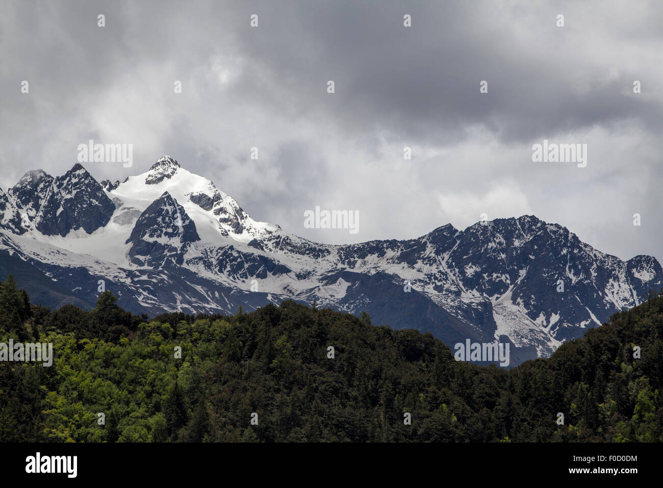 Snow mountains in Tibet, China Stock Photo - Alamy