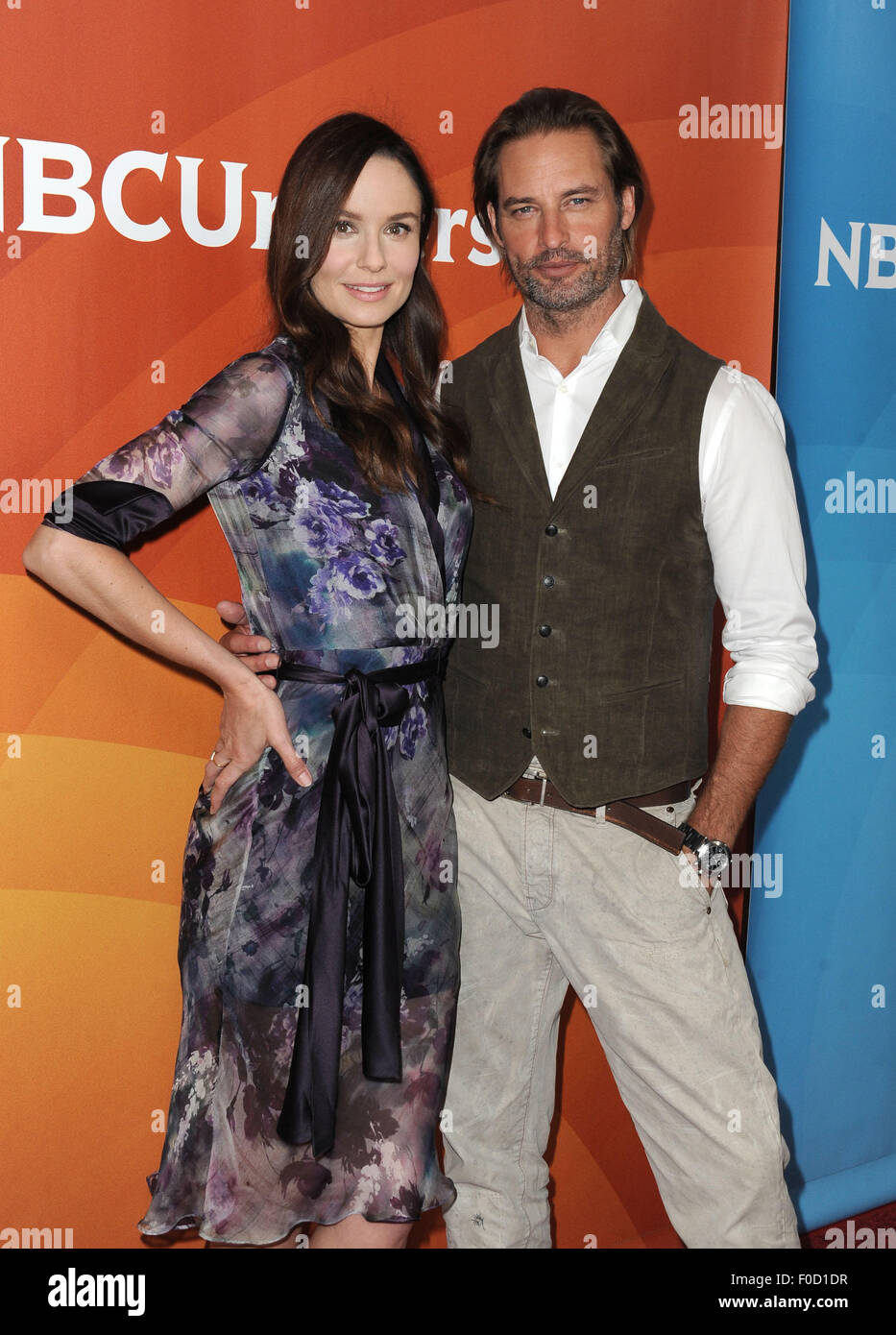 Los Angeles, California, USA. 12th Aug, 2015. Josh Holloway, Sarah ...