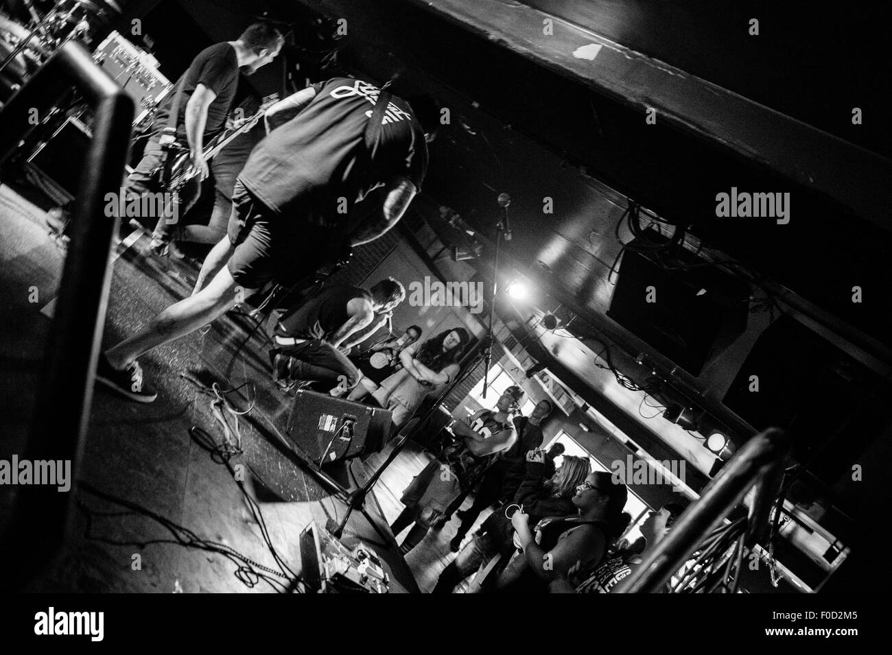 Heavy metal concert audience hi-res stock photography and images - Alamy