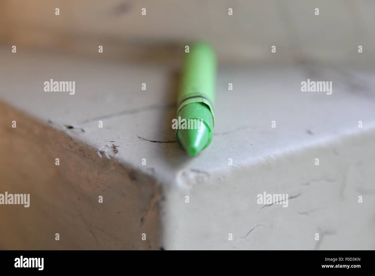 Green crayon hi-res stock photography and images - Alamy