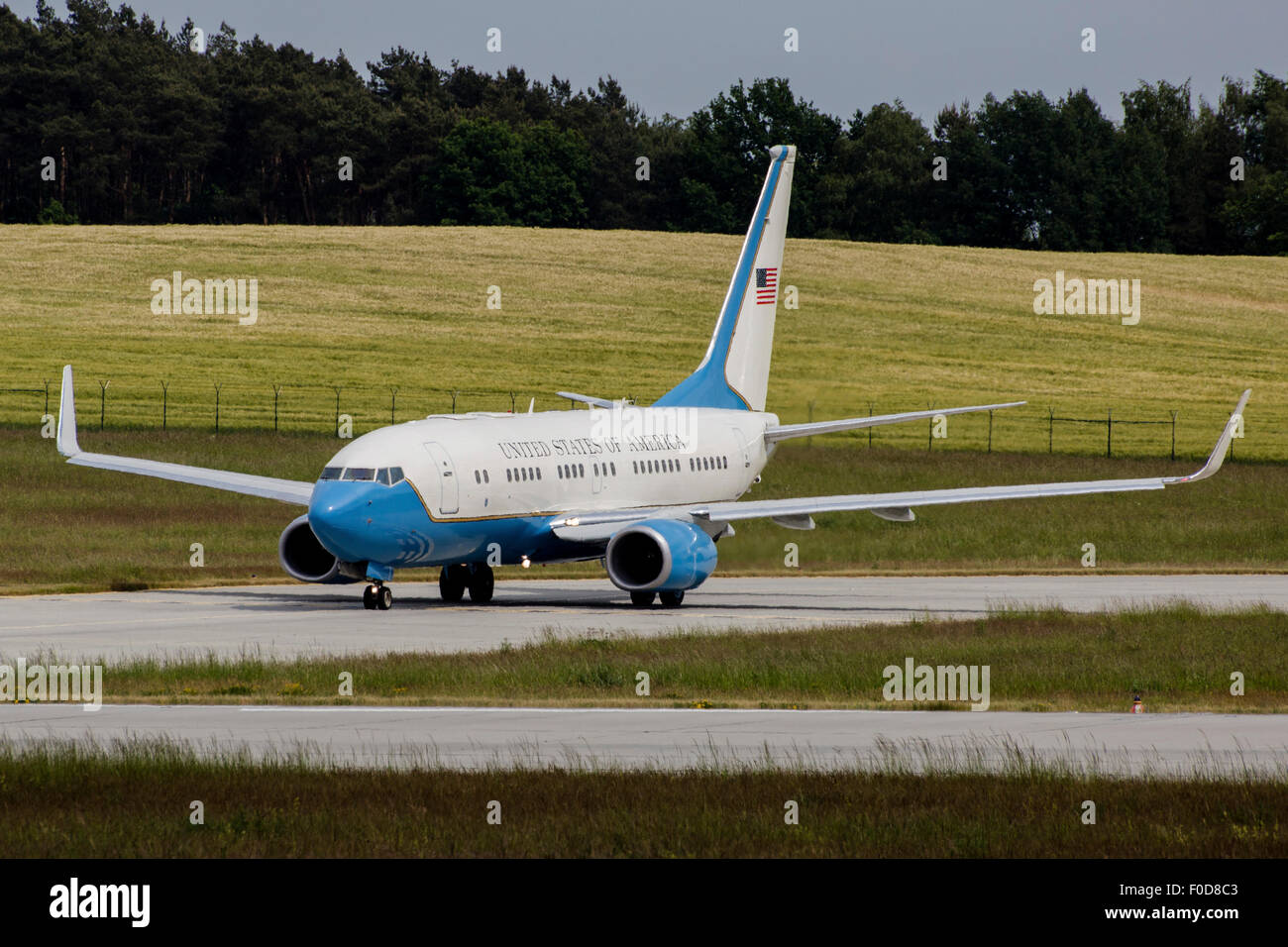 Boeing c 40 clipper hi-res stock photography and images - Alamy