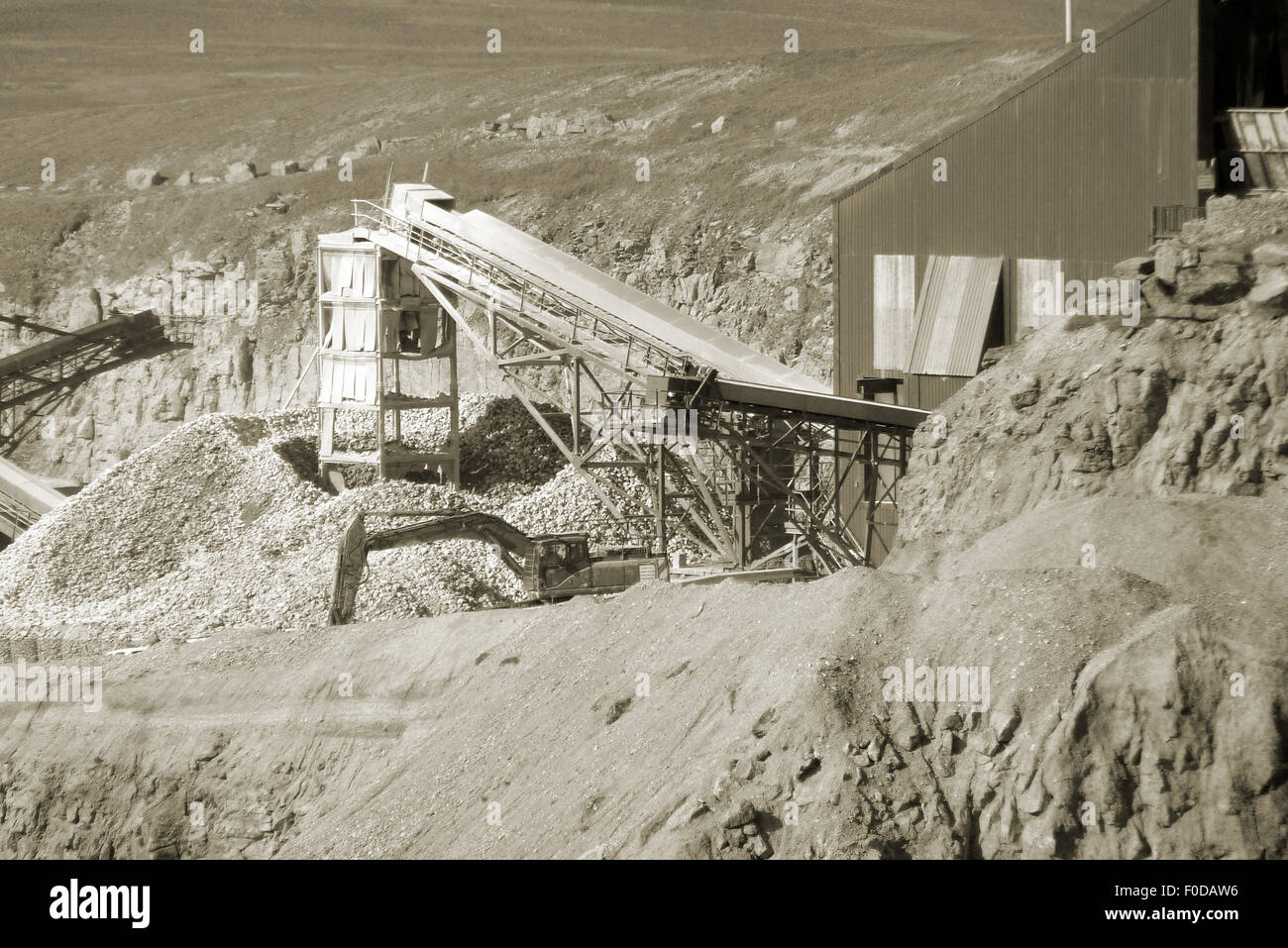 Aggregate extraction quarry hi-res stock photography and images - Alamy