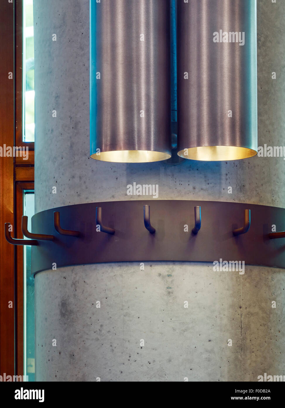 Concrete column with light fixtures. Jamie's Italian, More London ...