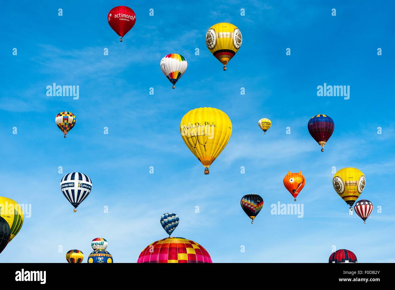 Over 400 hot air balloons from more than 40 countries start from ...