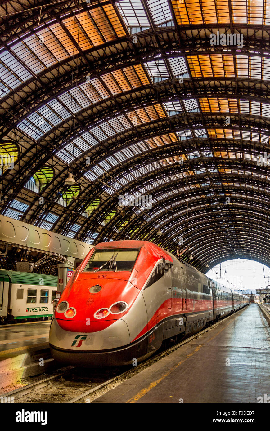 Milano italy train station hi-res stock photography and images - Alamy