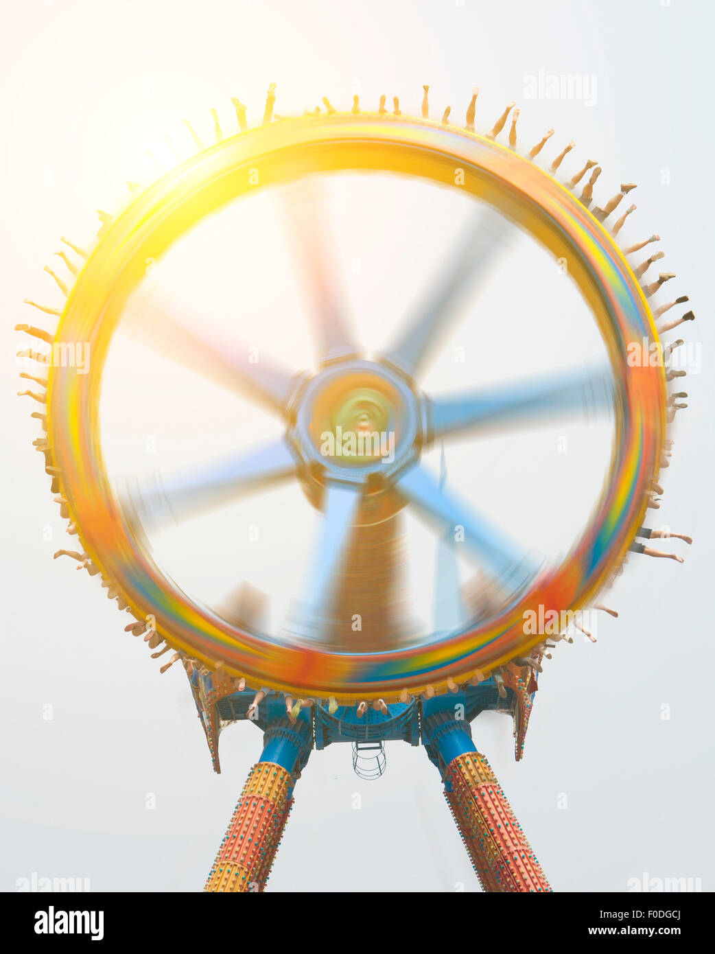 Super pendulum at an amusement park Stock Photo - Alamy