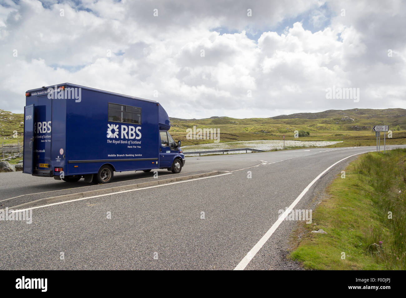 Mobile bank van hi-res stock photography and images - Alamy