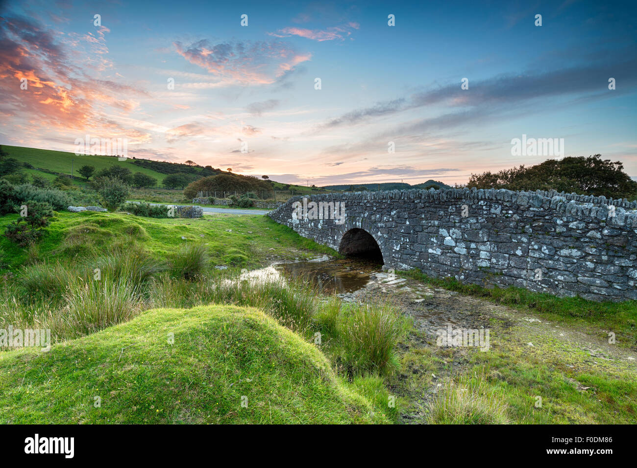 An ancient granite stone bridge on bodmin Moor in Cornwll Stock Photo ...