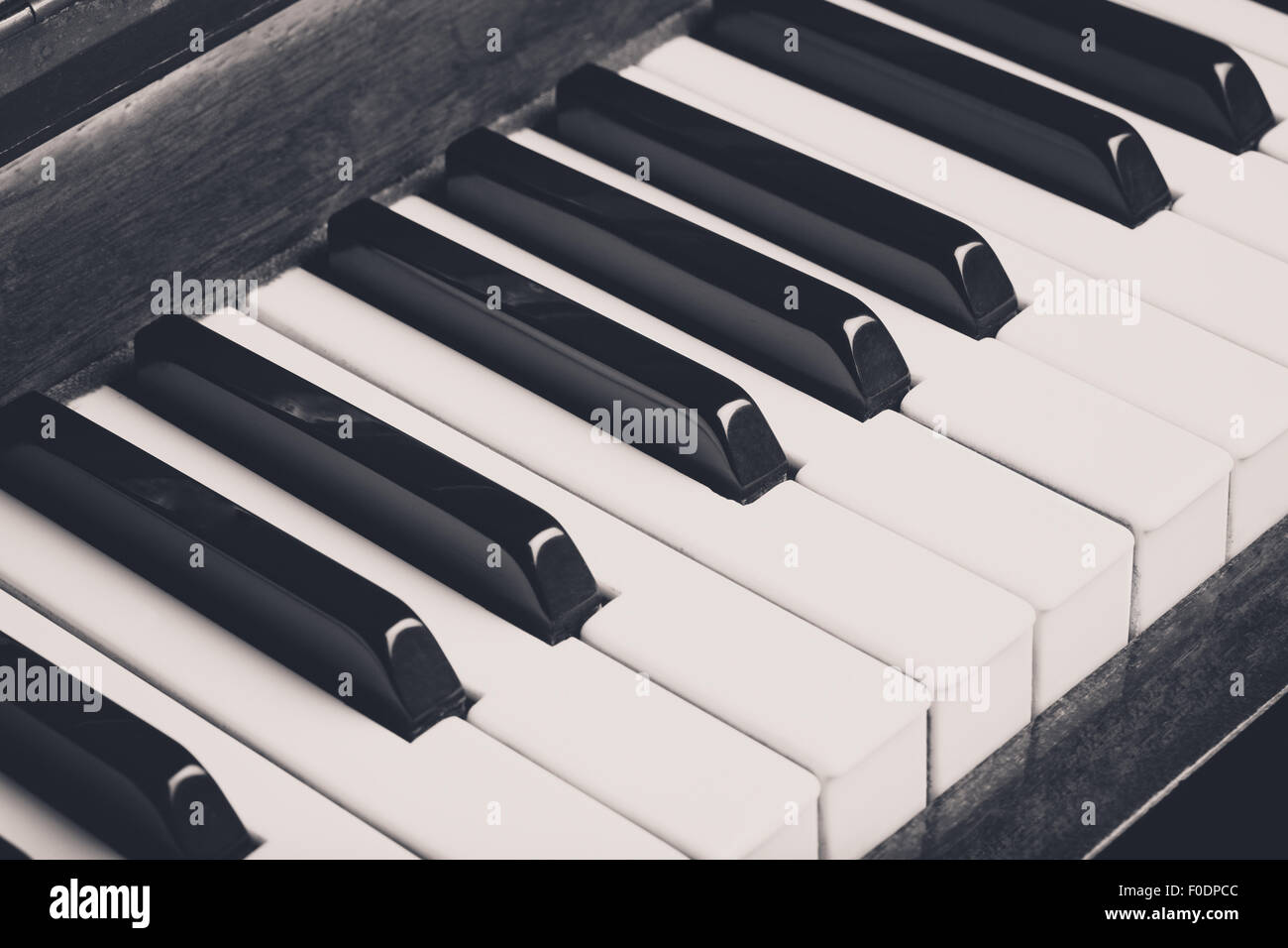 black and white piano keys Stock Photo - Alamy