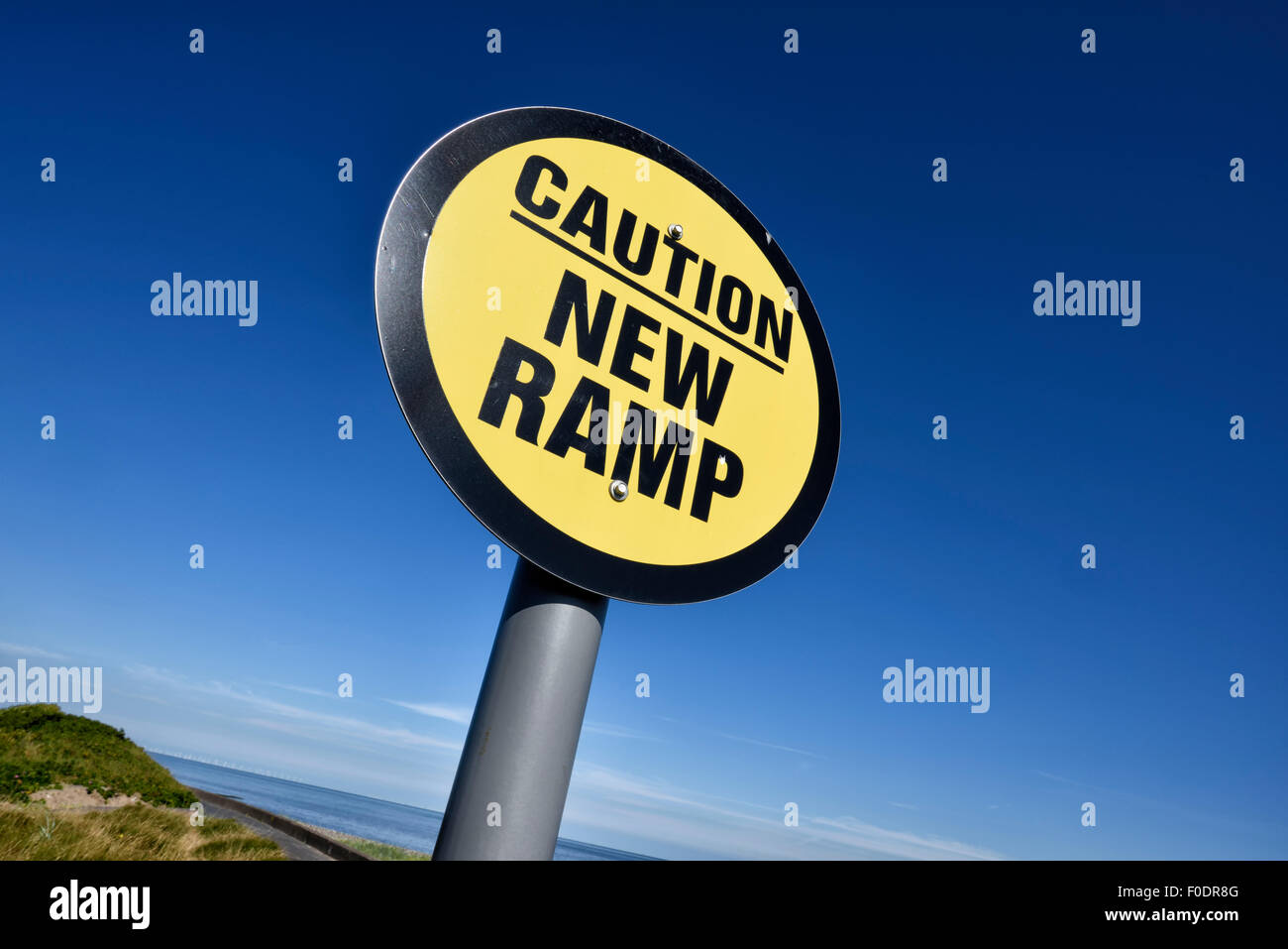 Caution signs hi-res stock photography and images - Alamy