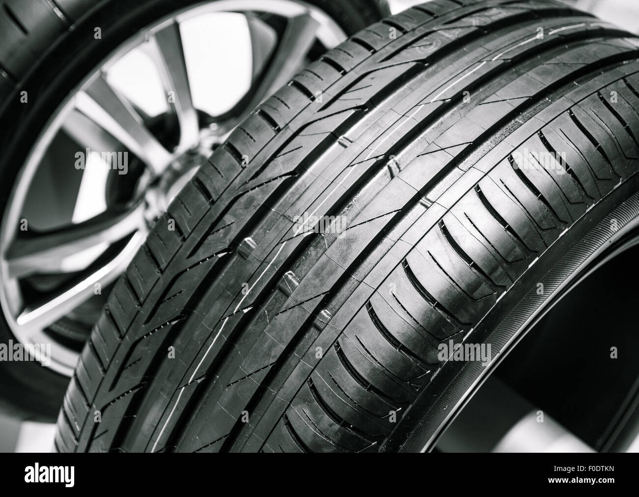 Car tyre texture hi-res stock photography and images - Alamy