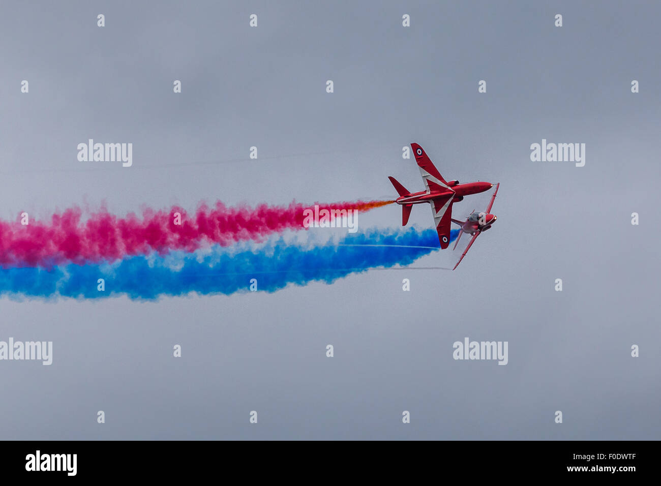 The Red Arrows performing at the 2015 Blackpool airshow Stock Photo - Alamy