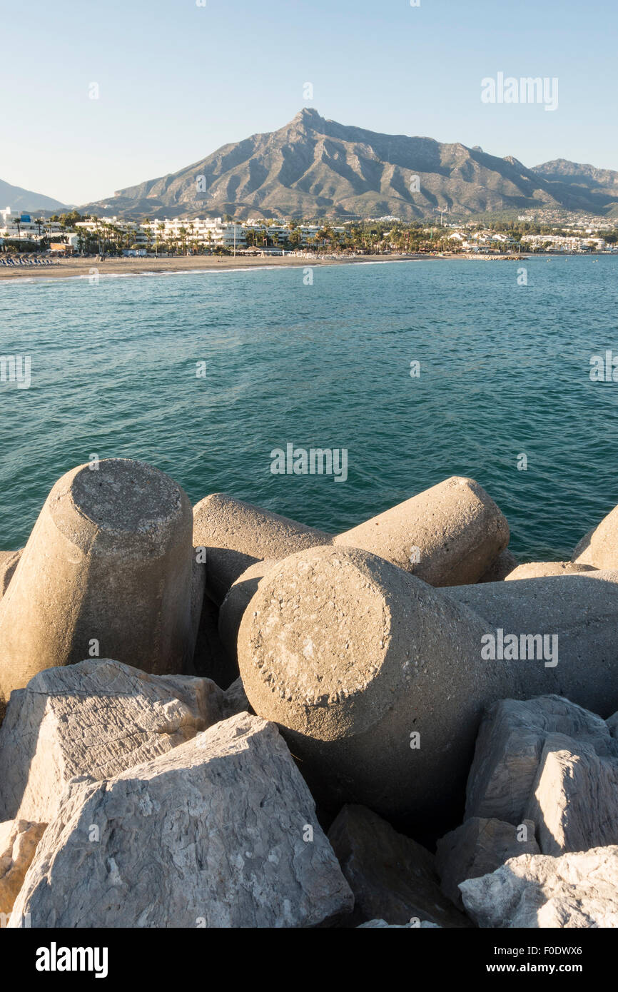 Sea wall protection hi-res stock photography and images - Alamy