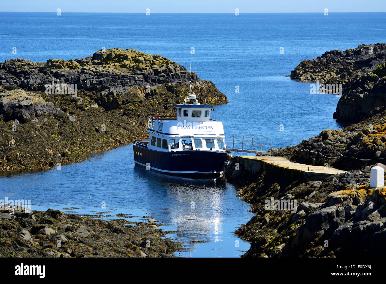Isle of may ferry hi-res stock photography and images - Alamy