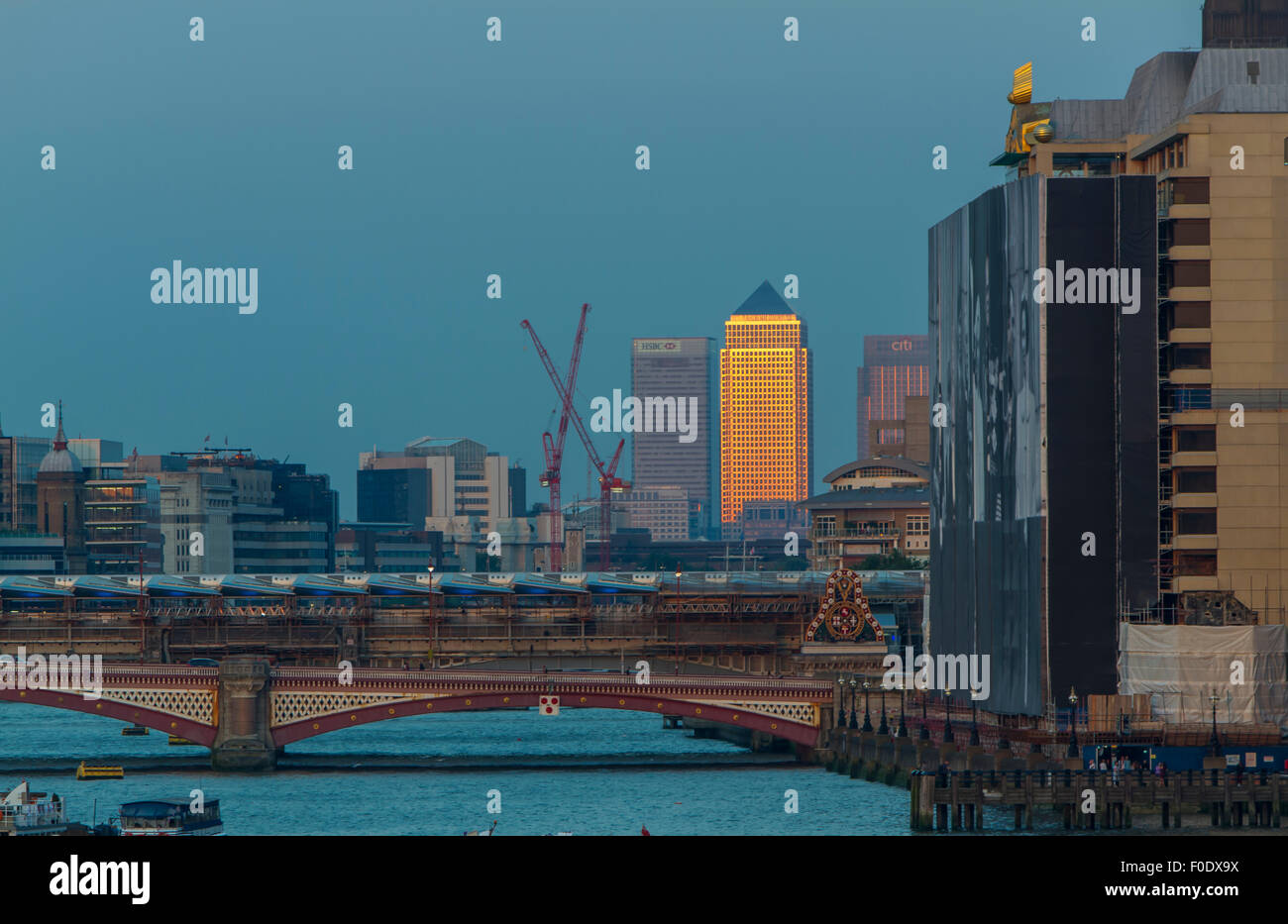 Waterloo bridge skyline london hi-res stock photography and images - Alamy