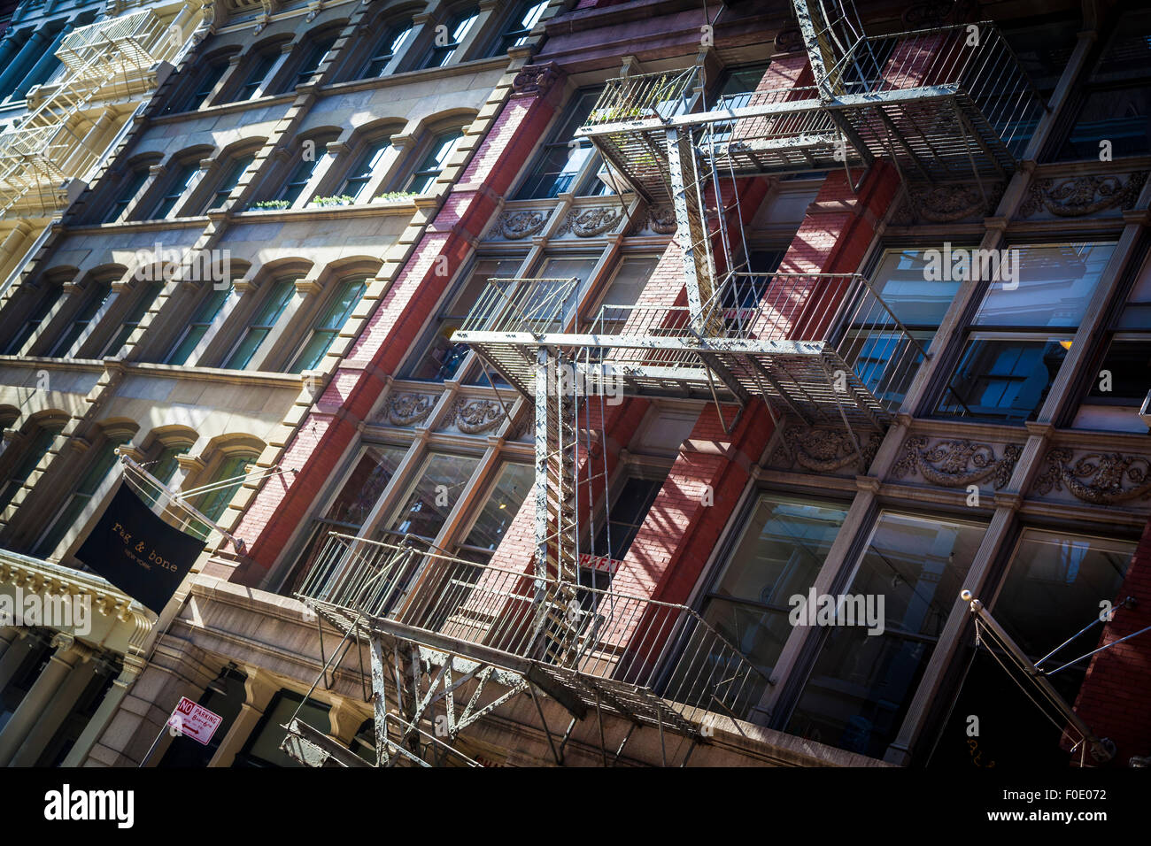 Classic New York Building, Manhattan Stock Photo - Alamy