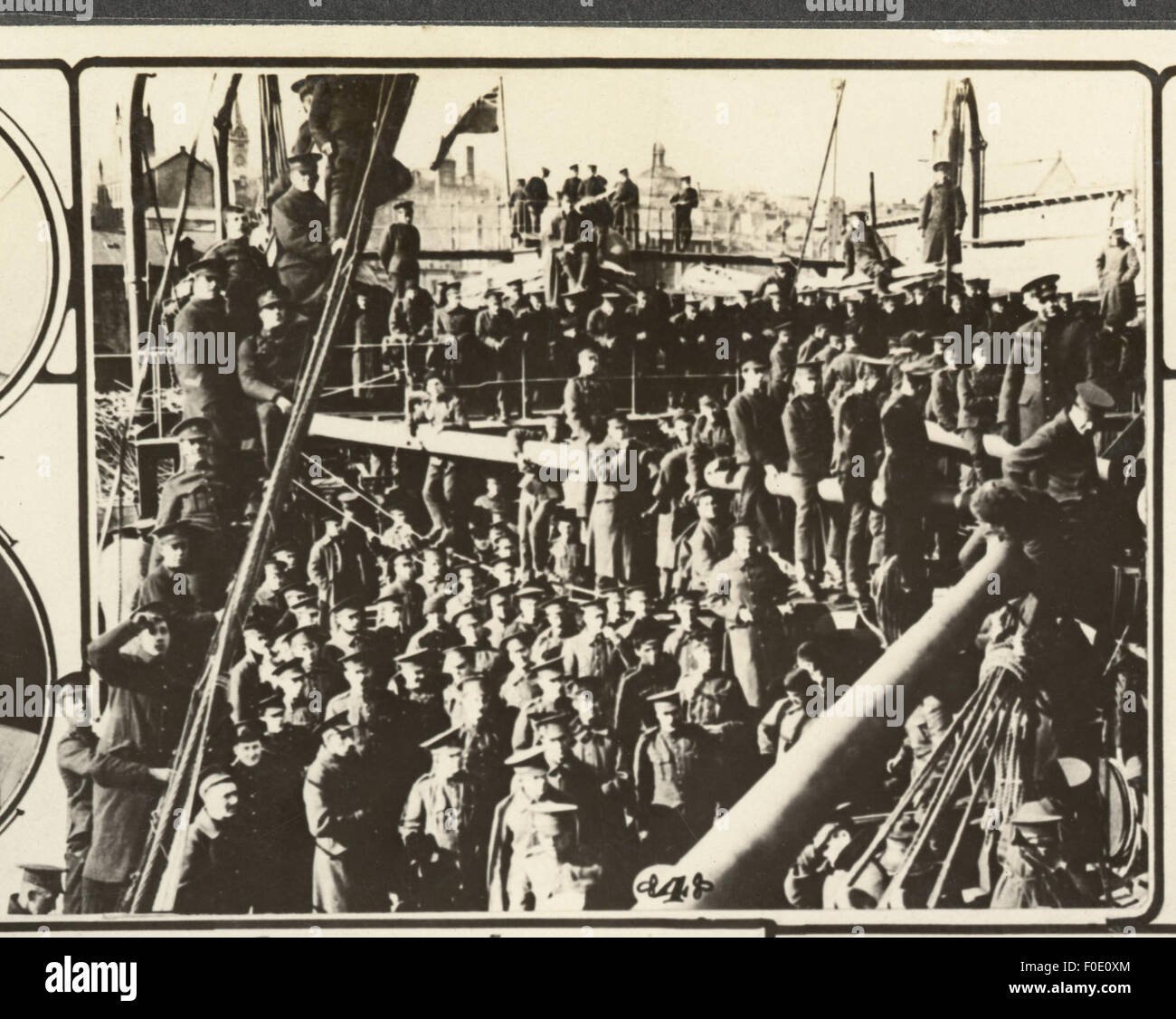 Troops aboard ship hi-res stock photography and images - Alamy