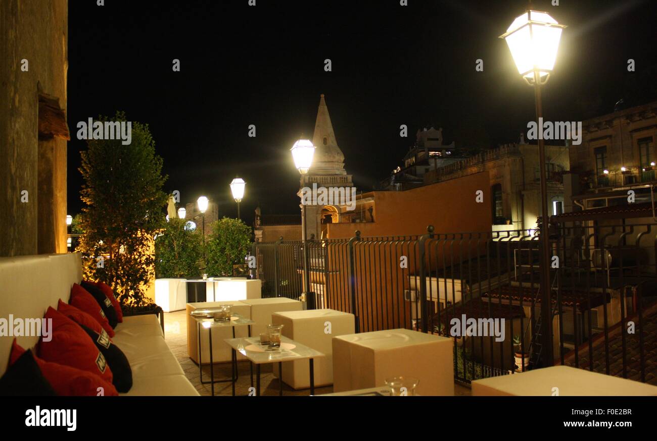 Sicily taormina night hi-res stock photography and images - Alamy