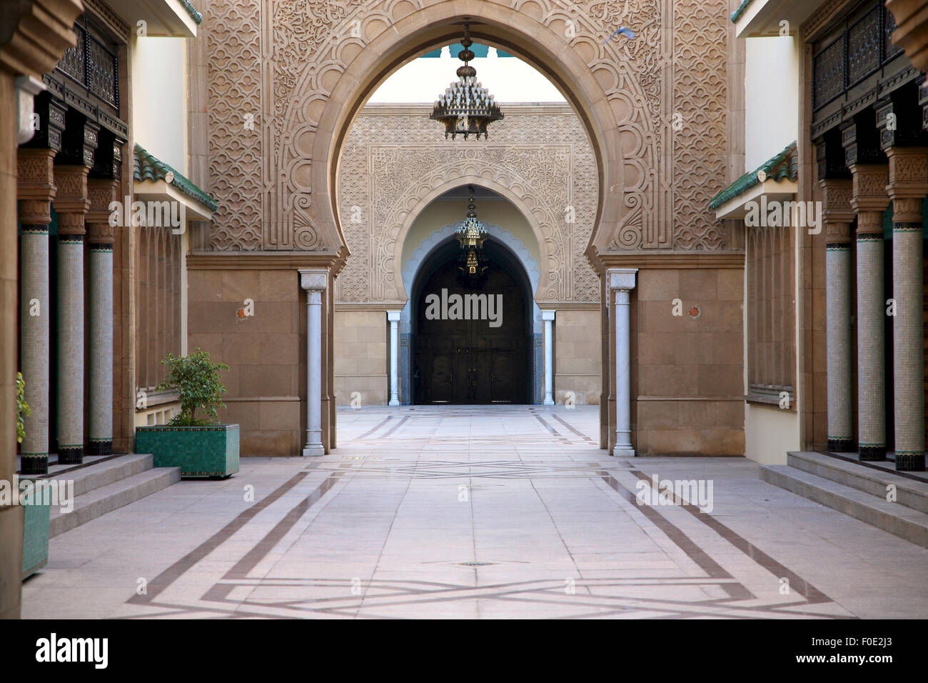 King stone landmark in hi-res stock photography and images - Alamy