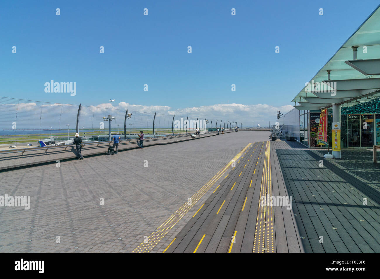 Haneda airport terminal 2 hi-res stock photography and images - Alamy