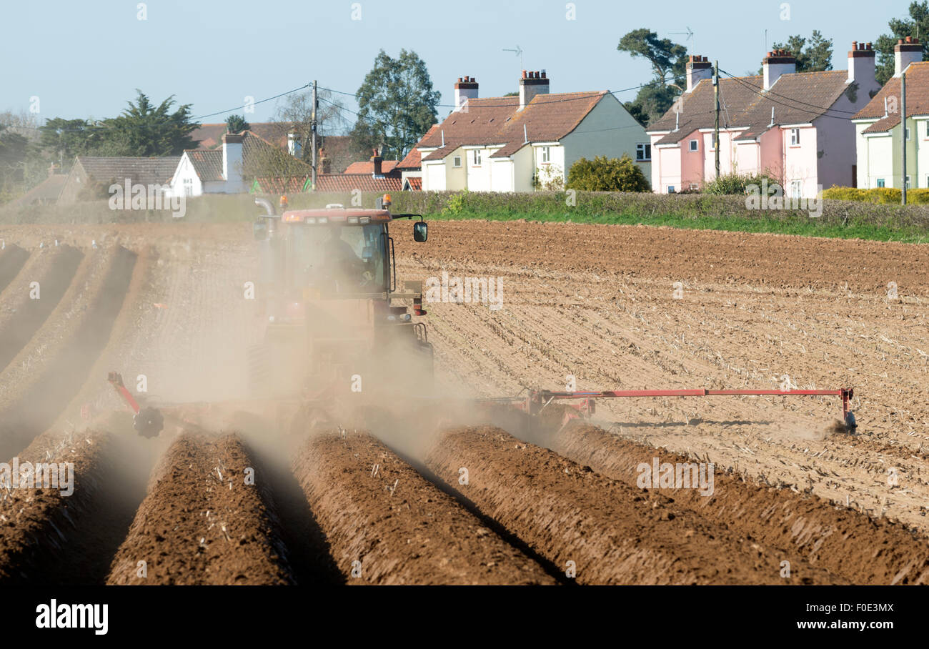 Case 550 tractor, farrow-forming, Sutton, Suffolk, UK Stock Photo - Alamy