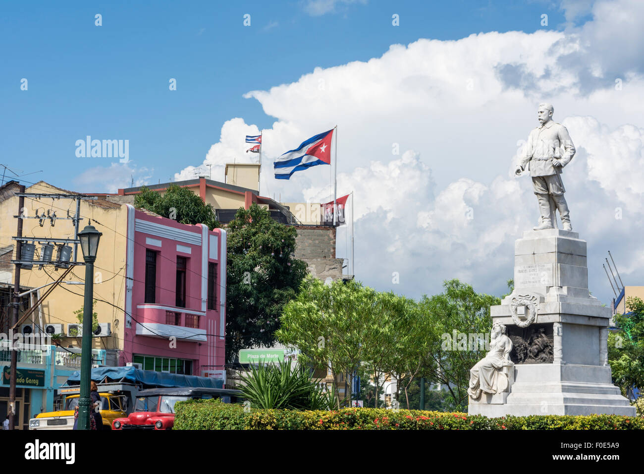 Statue in Cuba Stock Photo - Alamy