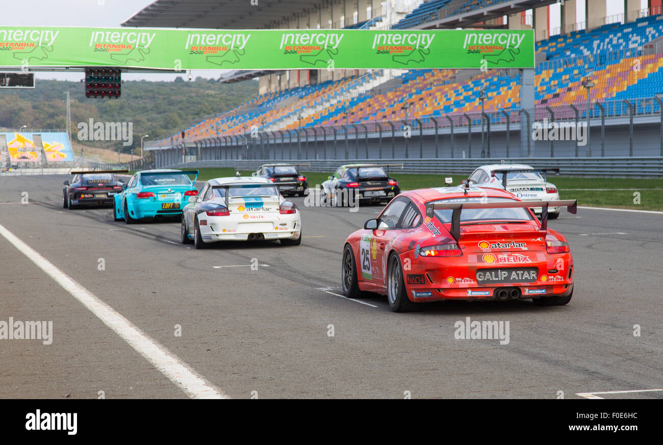 Touring Cars Start Turkish Touring Car Championship Race Istanbul Park ...