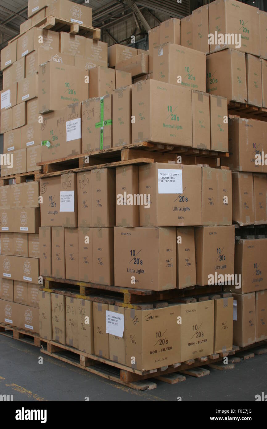 product boxes in warehouse Stock Photo - Alamy