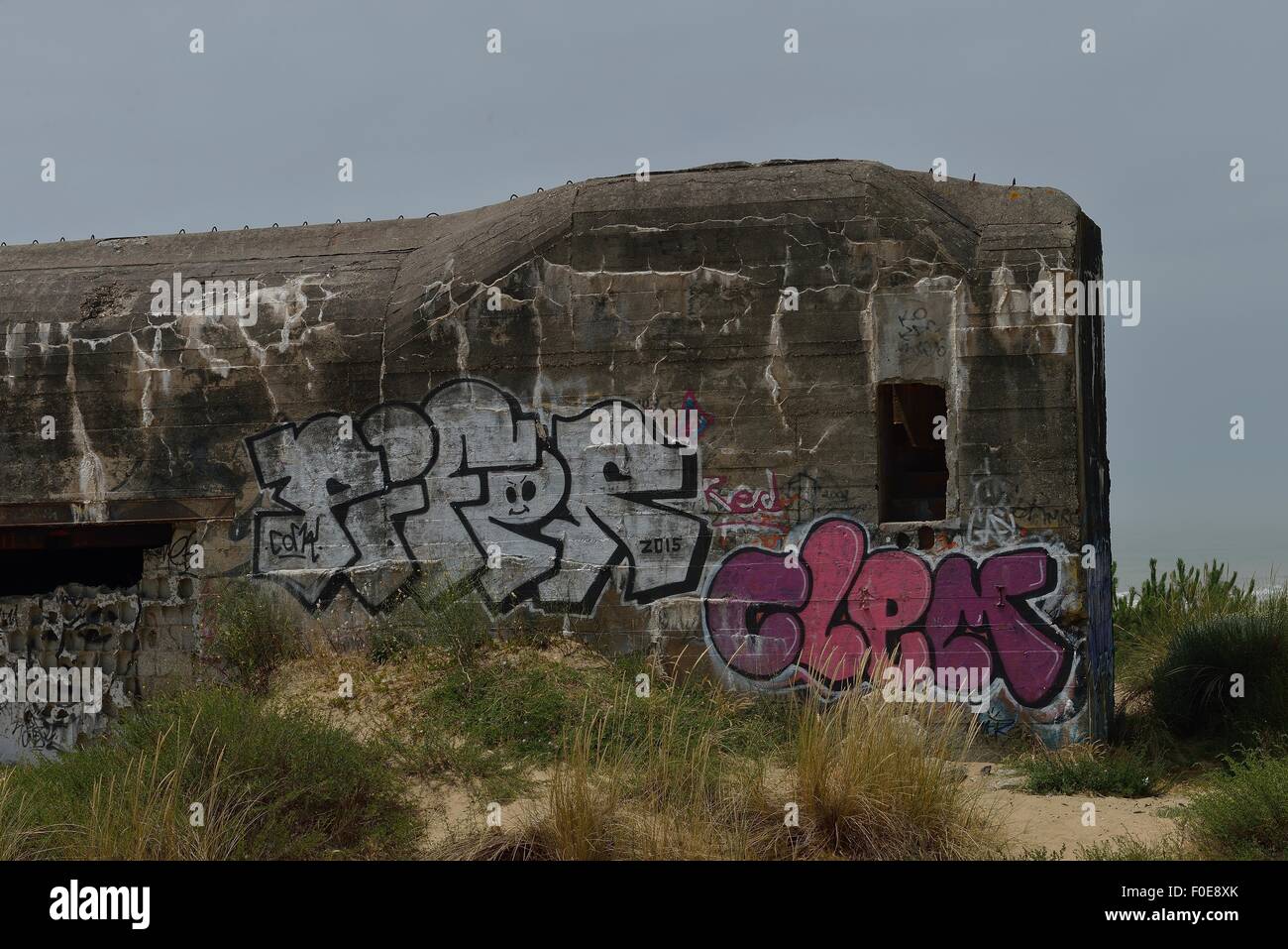 Frankreich nazi bunker hi-res stock photography and images - Alamy