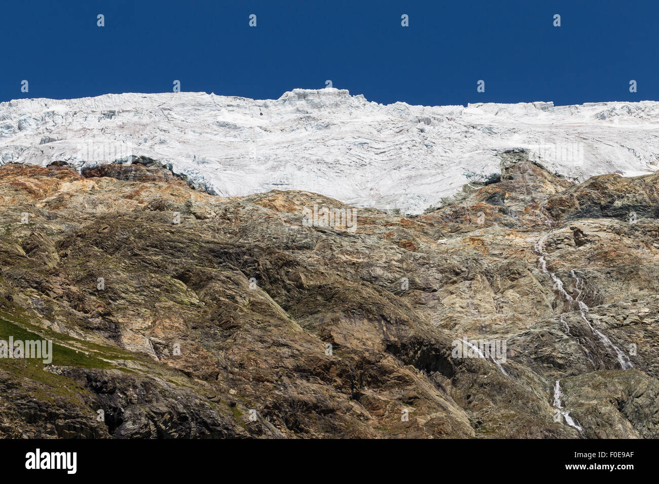 Seracs mount everest hi-res stock photography and images - Alamy