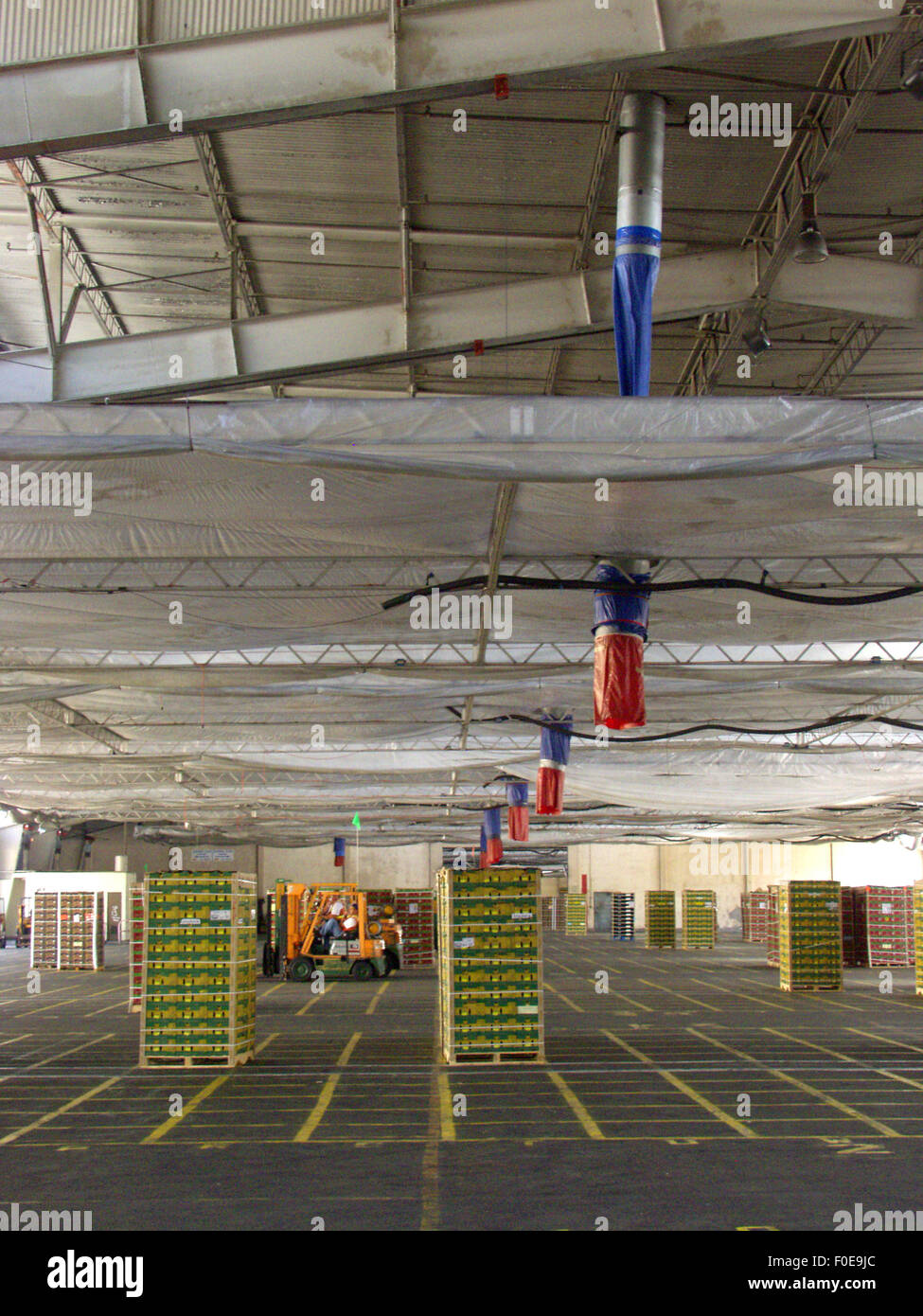 Gas warehouse hi-res stock photography and images - Alamy