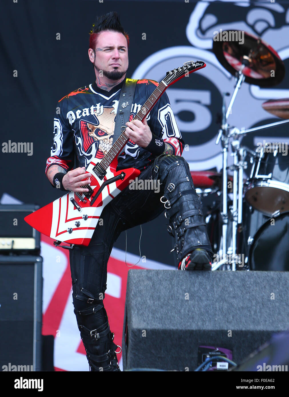 Download Festival - Day 1 - Performances Featuring: Jason Hook, Five ...