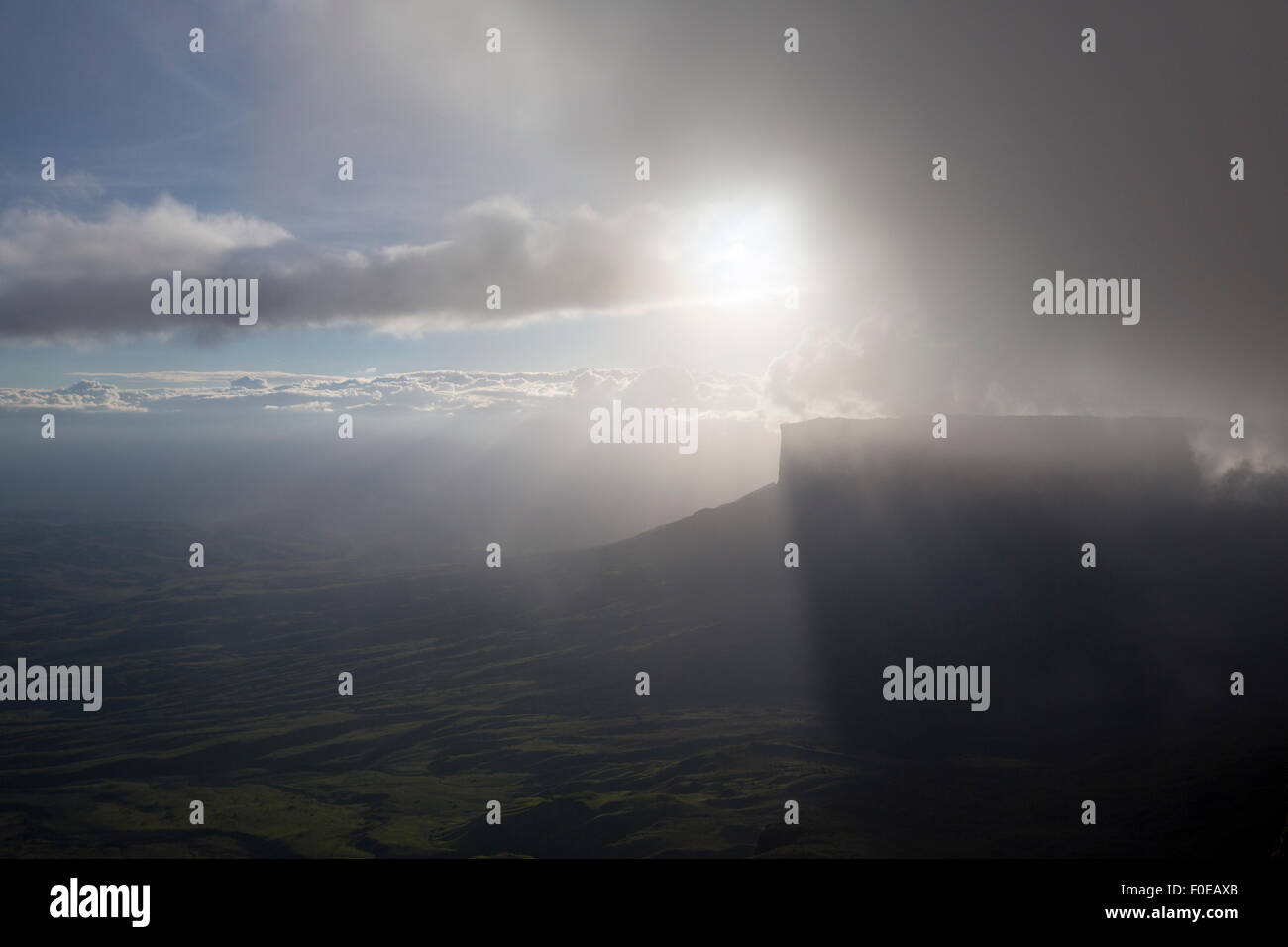 Panorama of wild landscape at the top of Mount Roraima with fog. Gran ...