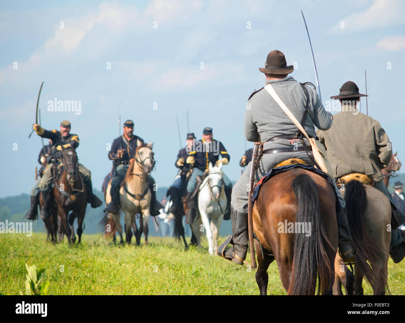 Gettysburg reenactment battle, Cavalry charge between Union and ...