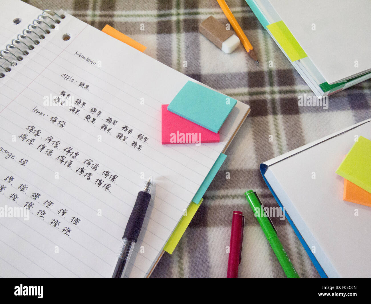 Chinese learning english hi-res stock photography and images - Alamy