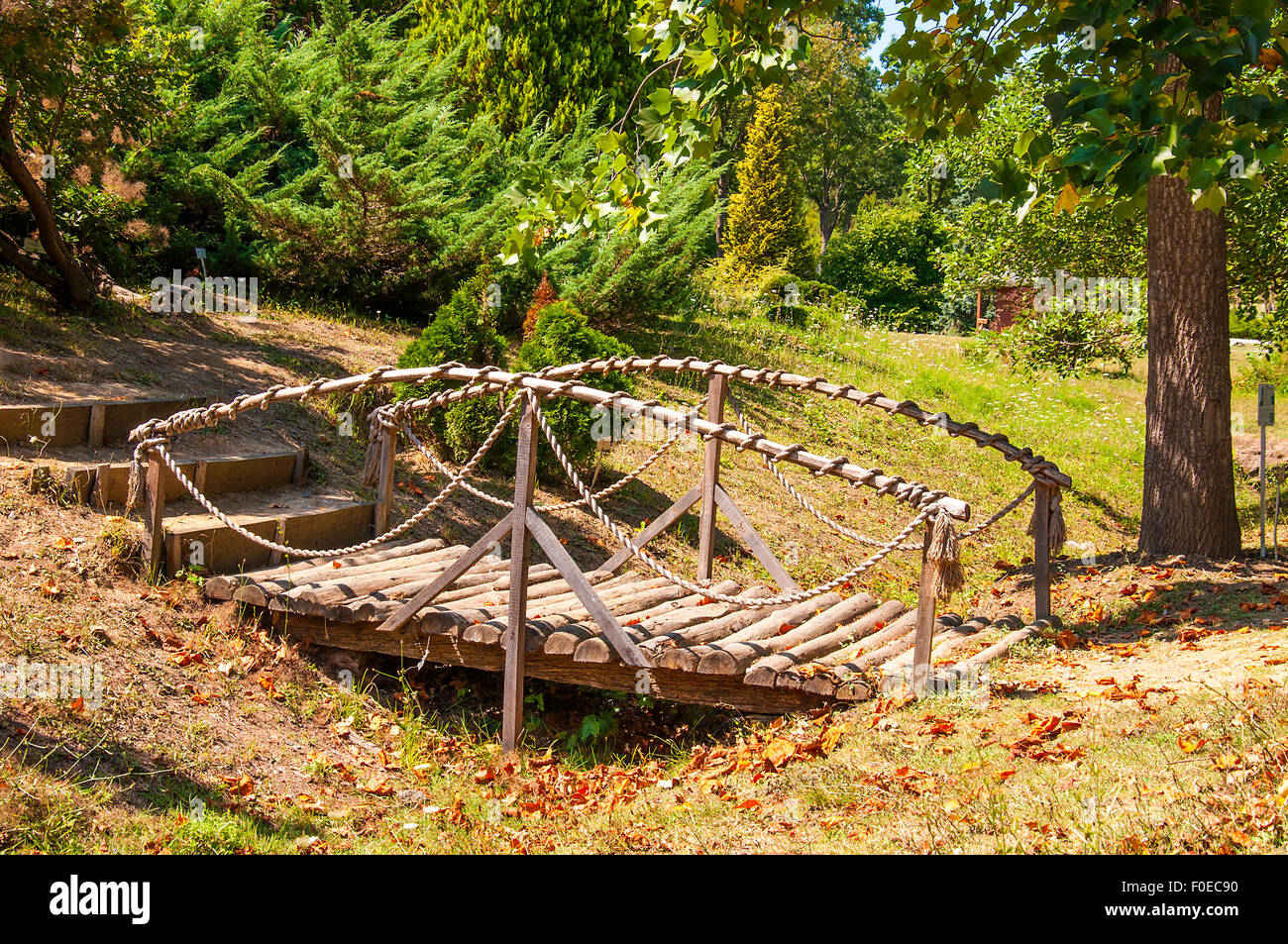 Old wooden footbridge hi-res stock photography and images - Alamy