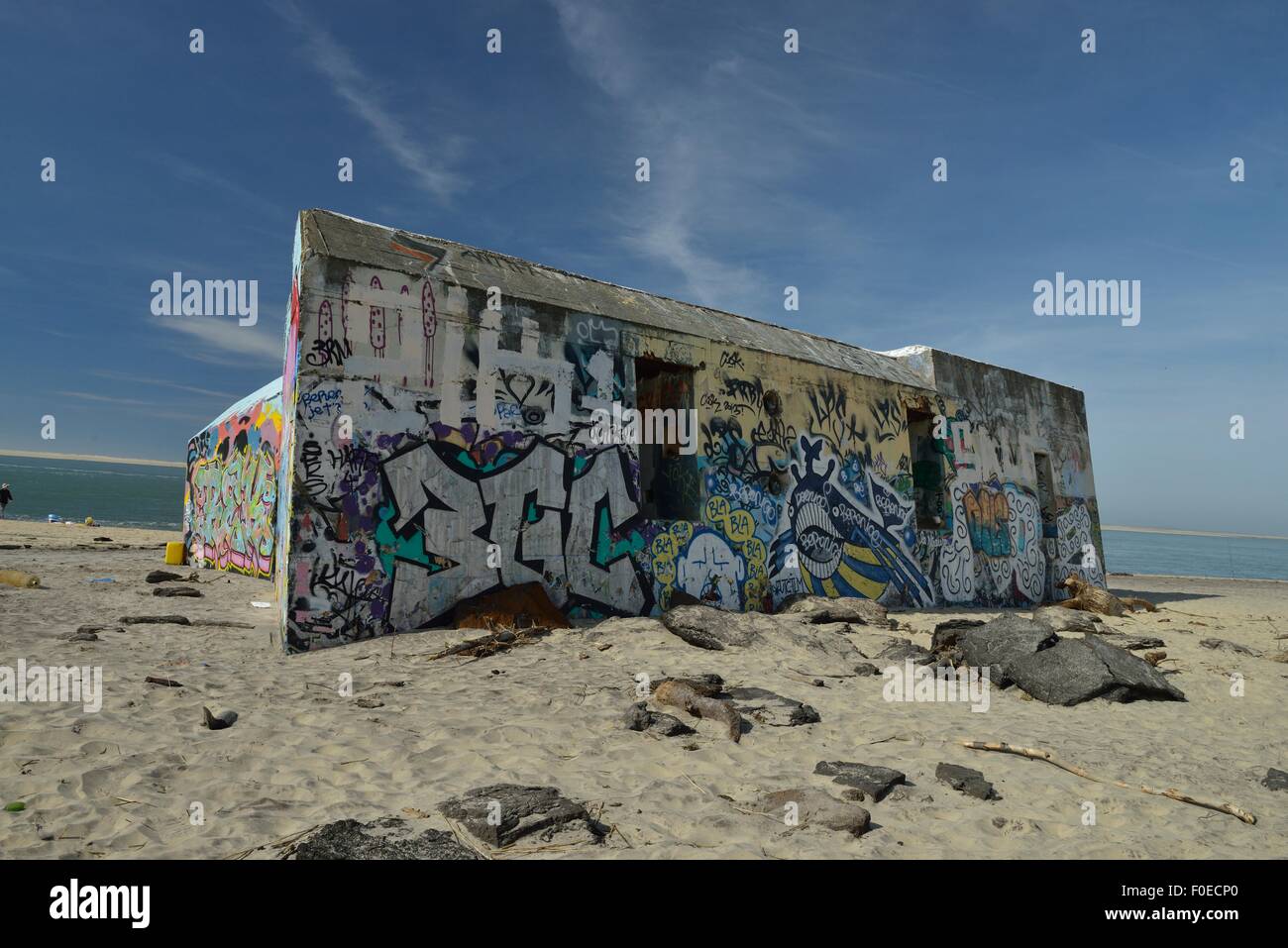 Bunker seconde guerre mondiale hi-res stock photography and images - Alamy