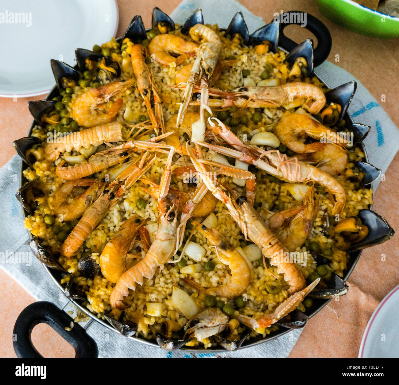 Rice Dish Similar To Paella at Arthur Popp blog