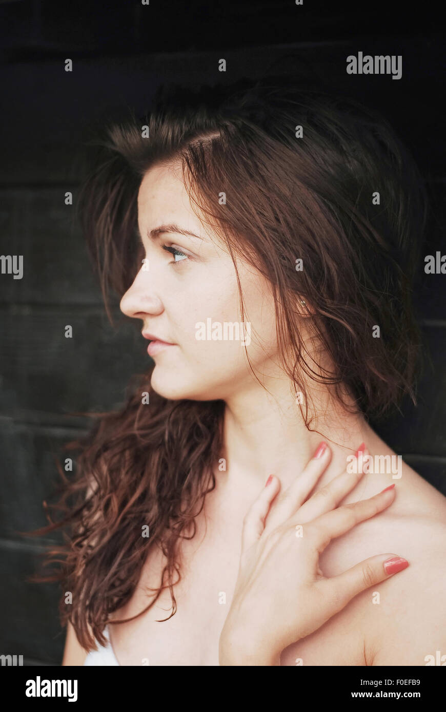 young woman side portrait Stock Photo - Alamy