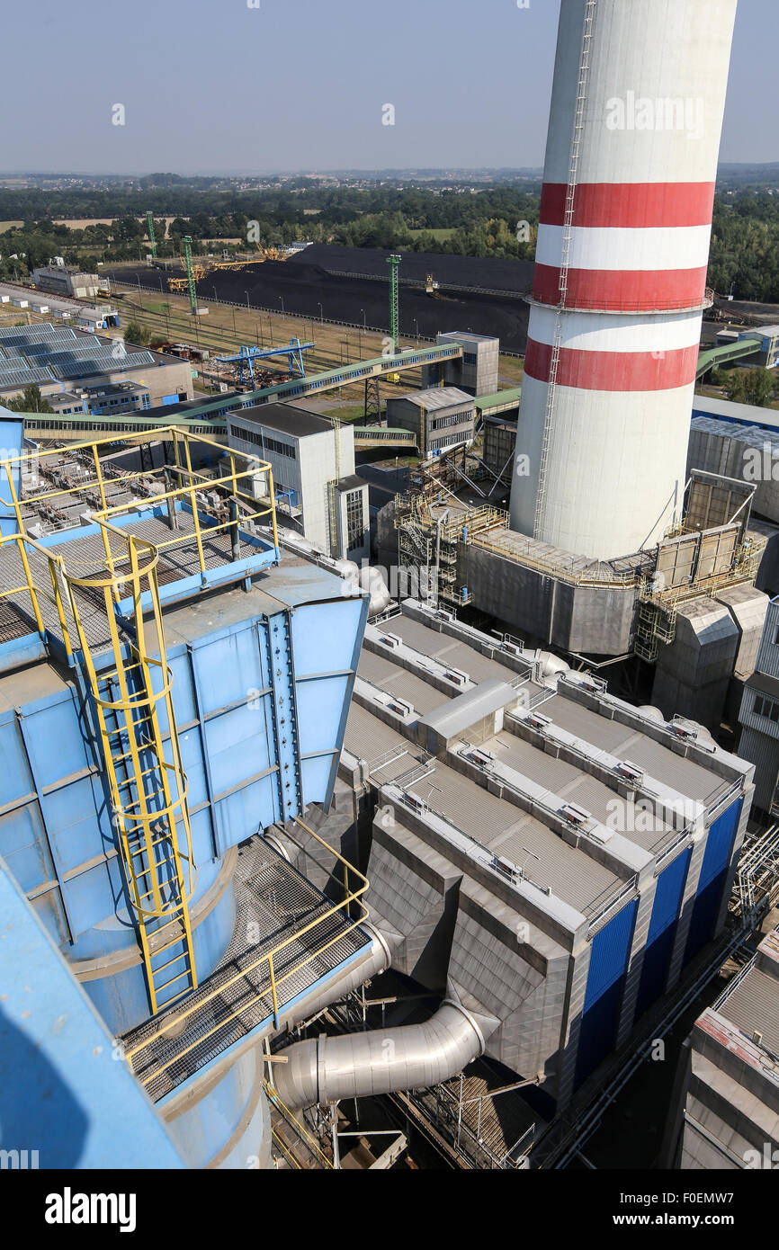 Detmarovice, Czech Republic. 13th Aug, 2015. Power plant Elektrarna ...