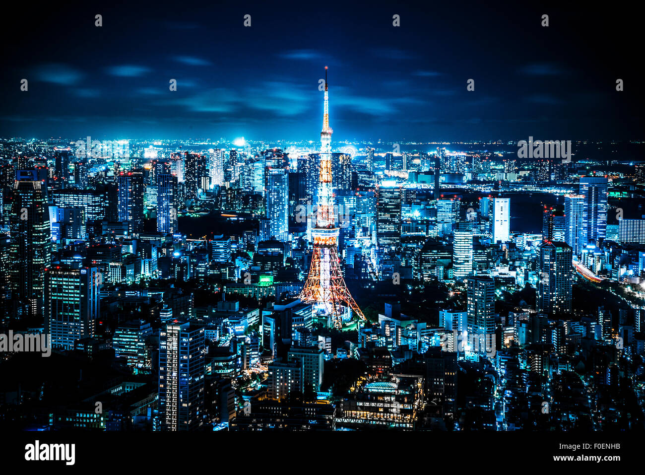 Tokyo Tower from Roppongi Hills observatory Sky Deck, Minato-Ku,Tokyo ...