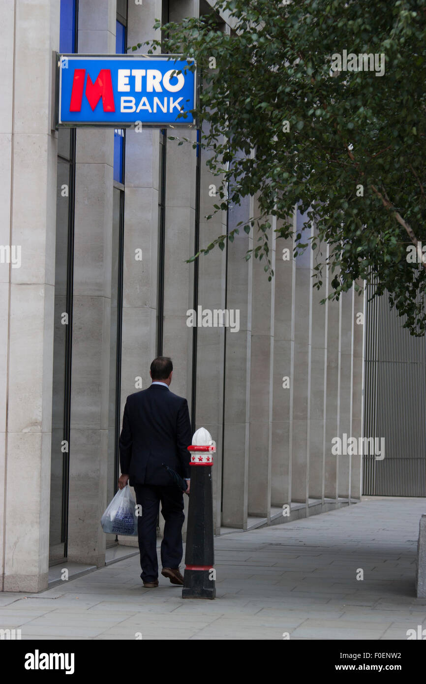 Metrobank High Resolution Stock Photography and Images - Alamy