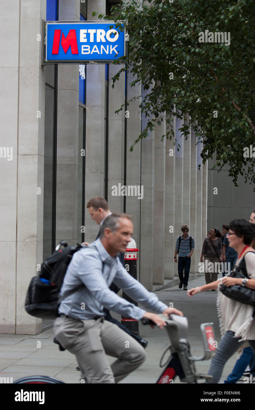 The Metro Bank High Resolution Stock Photography and Images - Alamy