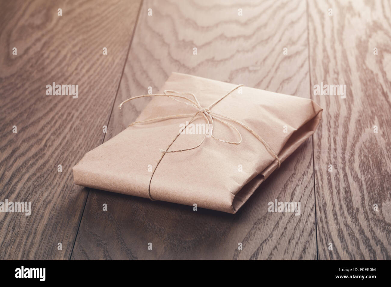 Vintage parcel hi-res stock photography and images - Alamy