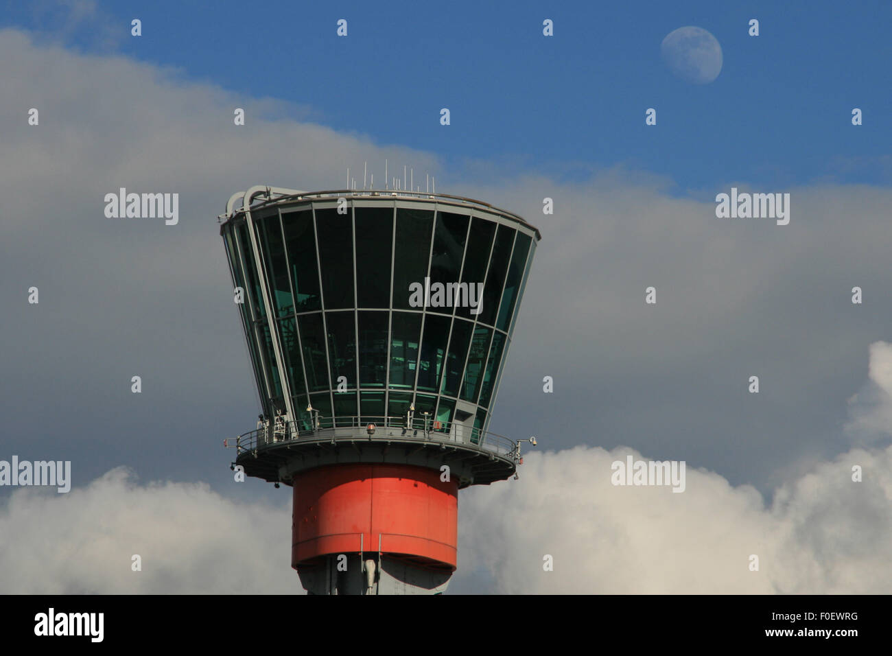 Air traffic control tower hi-res stock photography and images - Alamy