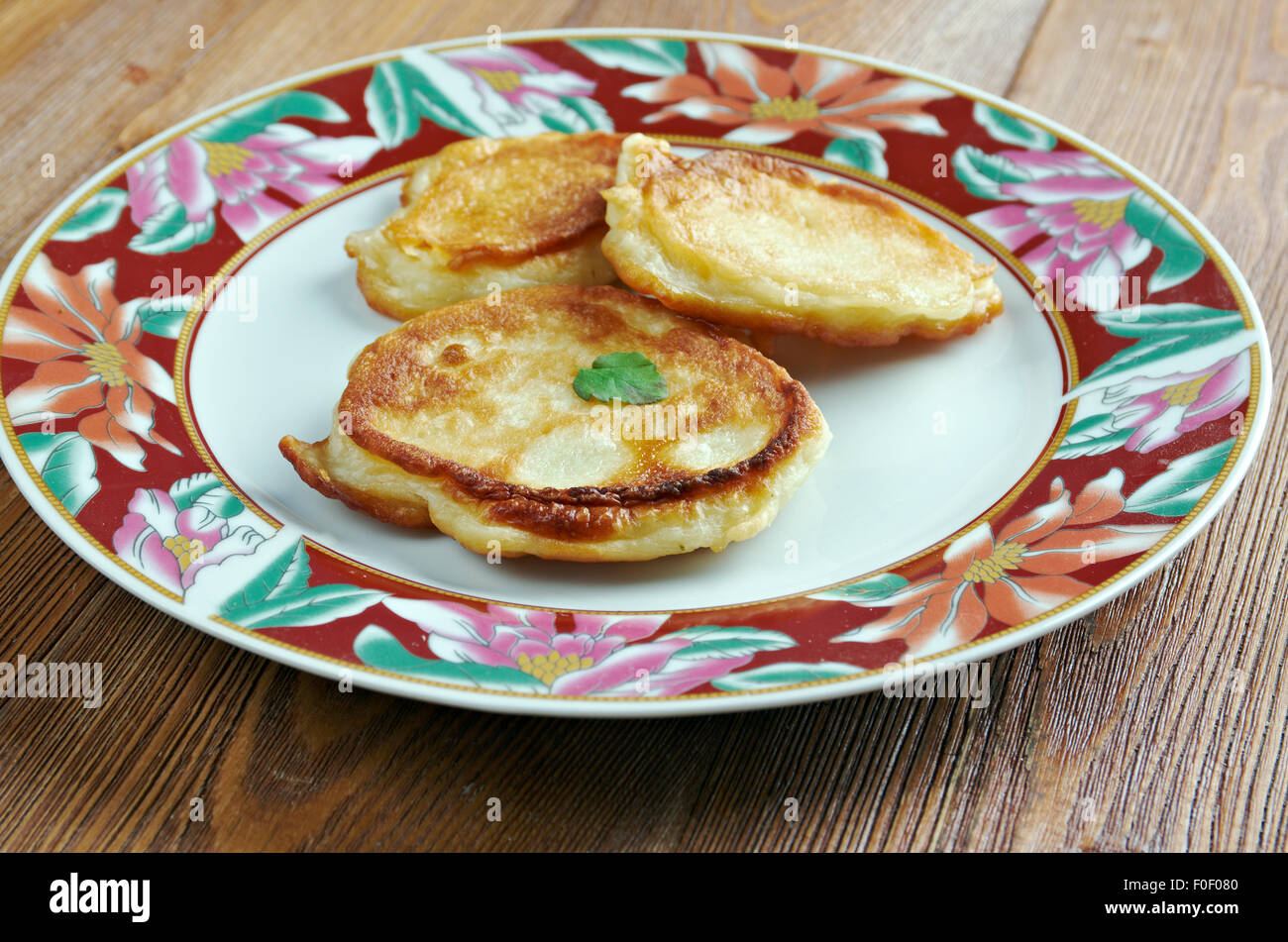 Turkish crumpets with cheese - Igli pisi.Turkish cuisine Stock Photo ...
