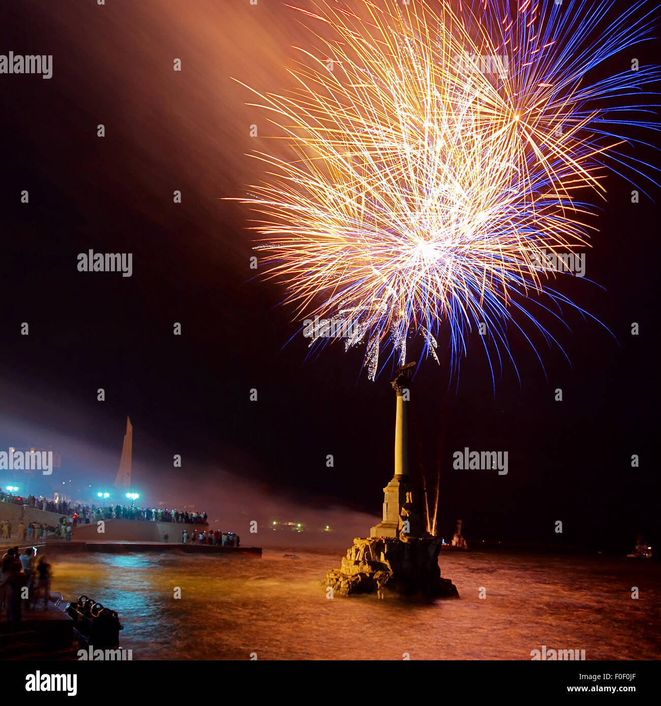 Fireworks exploding night sky above hi-res stock photography and images ...