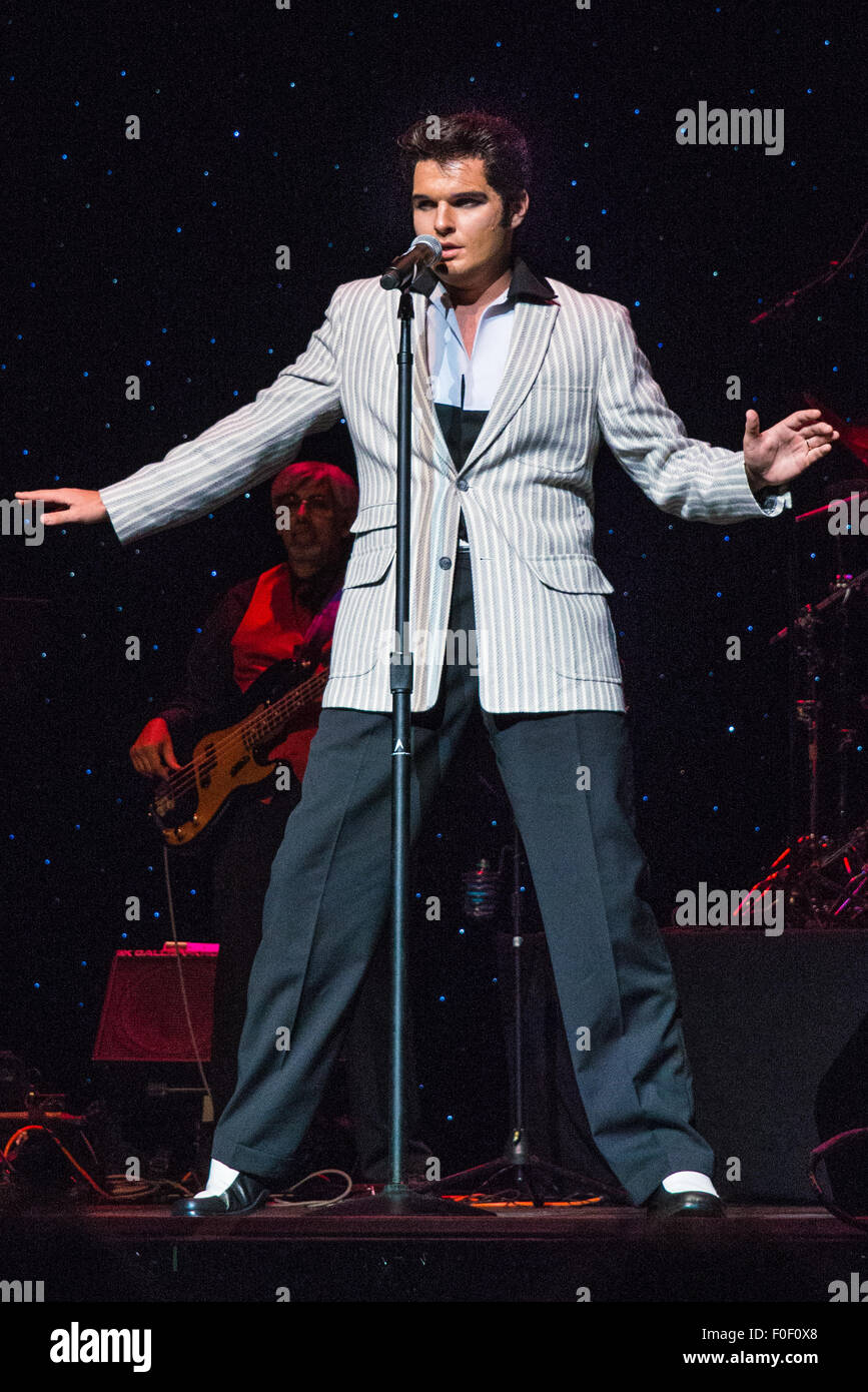 Ben thompson elvis hi-res stock photography and images - Alamy
