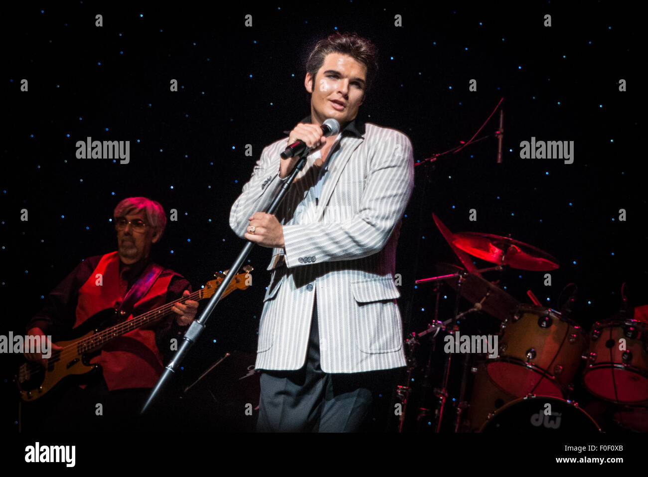 Ben thompson elvis hi-res stock photography and images - Alamy