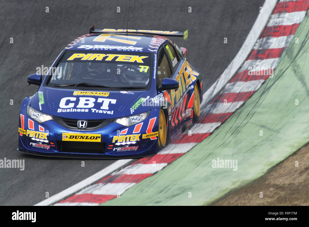 Andrew Jordan racing in his Pirtek Honda Civic Type R and Brands Hatch ...